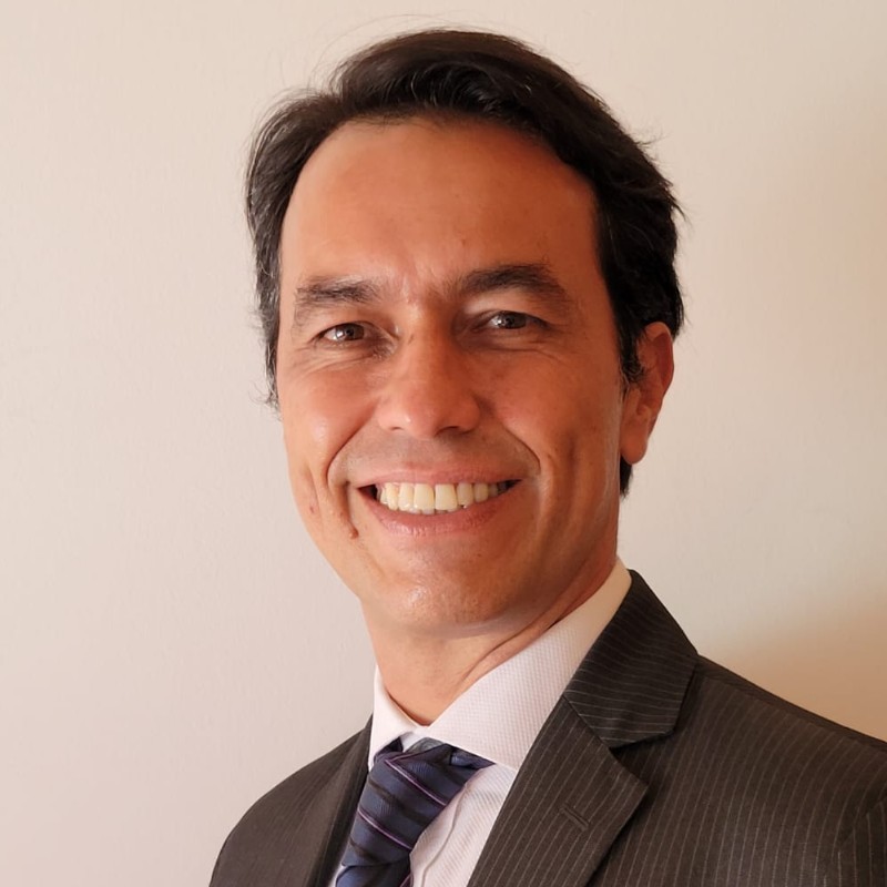 La reconocida empresa que conecta a Colombia por cables aéreos